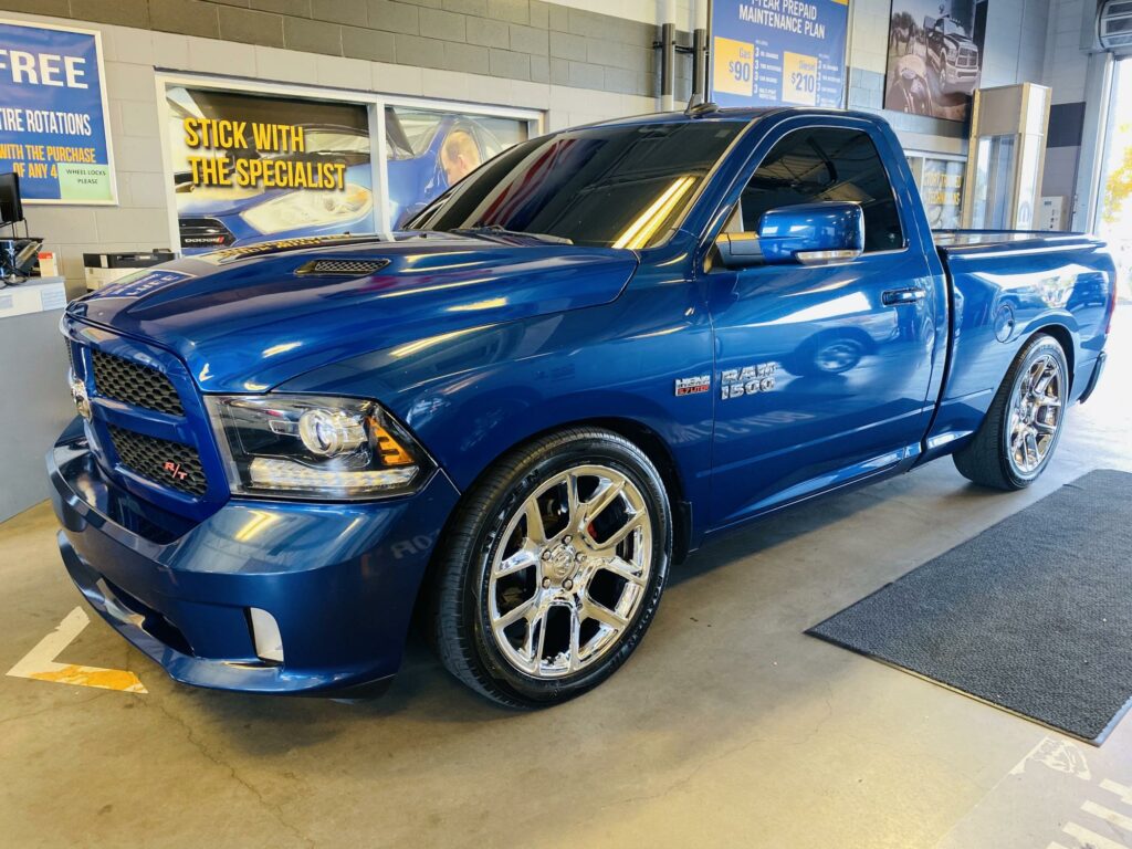 FR 76 – RAM TRUCK 1500 REPLICA WHEELS – GLOSS BLACK - Factory Reproductions