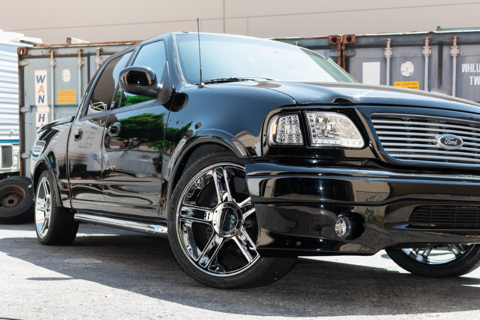 FR 51 – FORD HARLEY REPLICA WHEELS – CHROME - Factory Reproductions